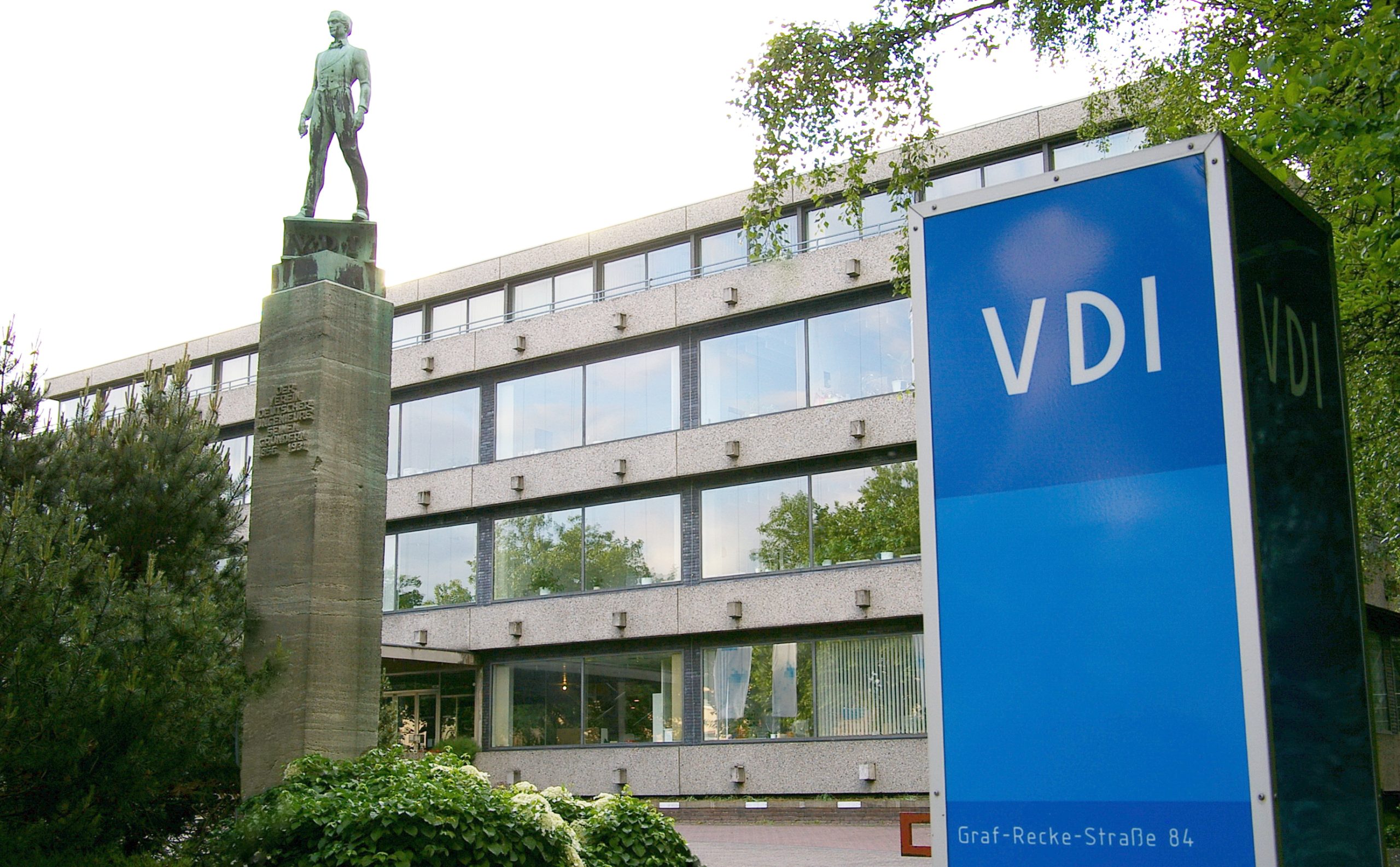 VDI Certification in Germany: A Key Step for Engineering Career Development